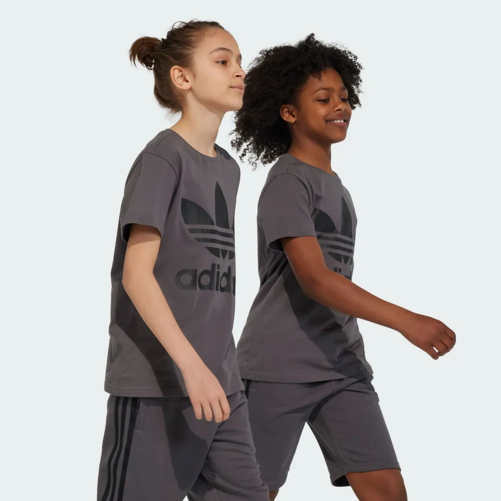 【adidas 官方旗艦】LOGO 短袖上衣 童裝 - Originals IJ7178 - momo購物網 - 好評推薦 -2024年4月