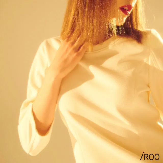 【iROO】素色澎袖上衣 - momo購物網 - 好評推薦 -2025年4月